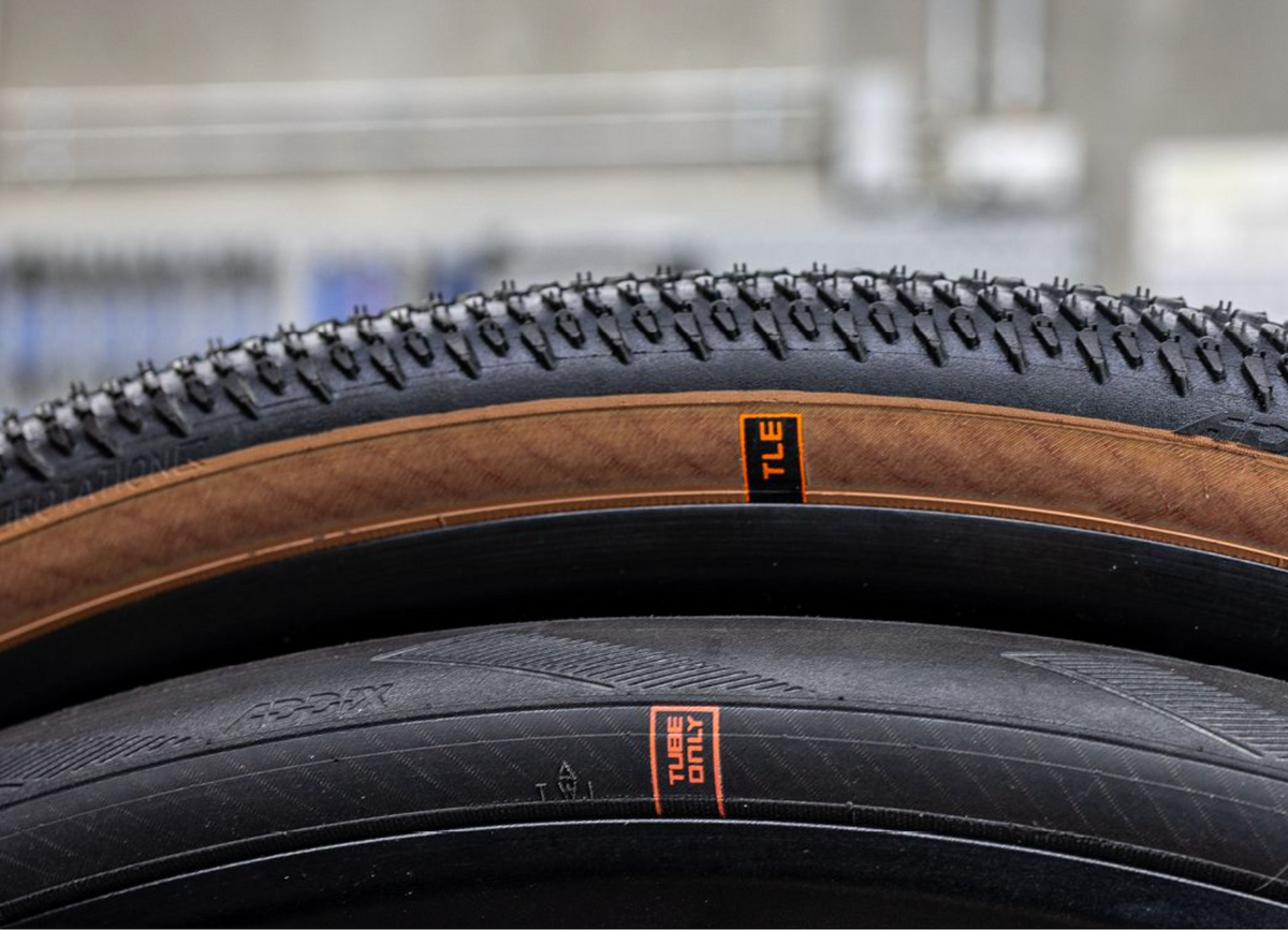 Complete Guide: Bicycle Tires (Clincher, Tubeless Ready, Tubeless, Tub