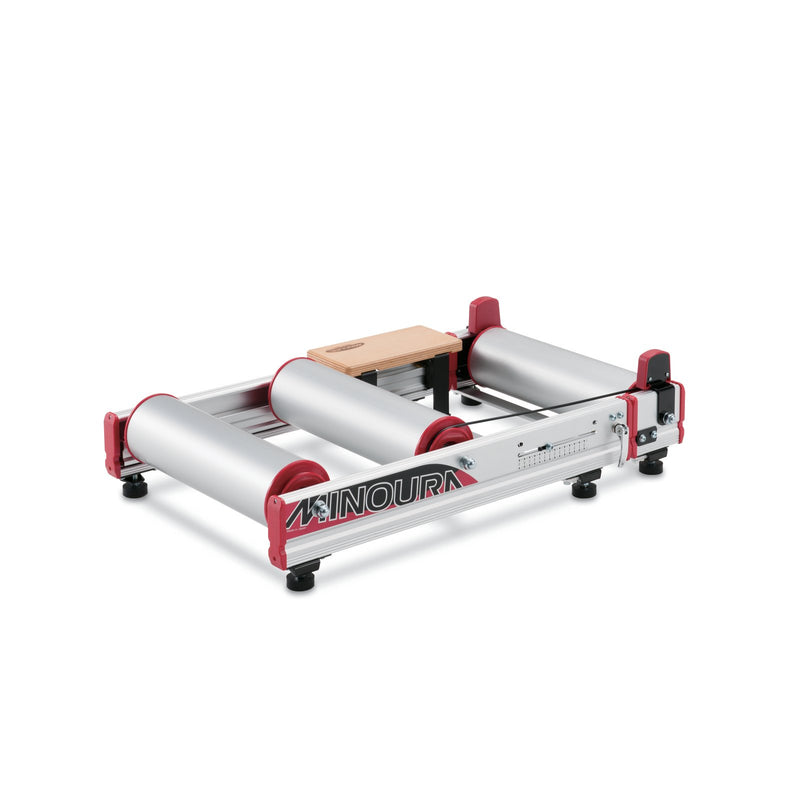 Minoura Japan Indoor Trainers | R720 Live Roller w/ Foot Step